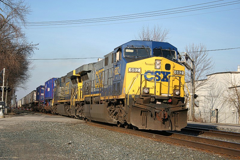 CSX 682